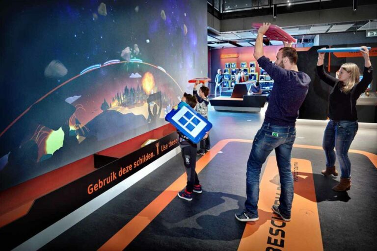 NEMO Science Museum Amsterdam - Admission & opening hours